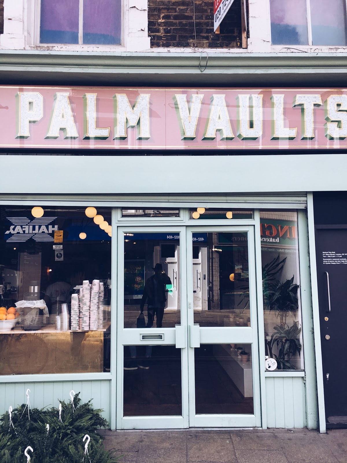 Charles Planeta: Palm Vaults - Hackney London - Review