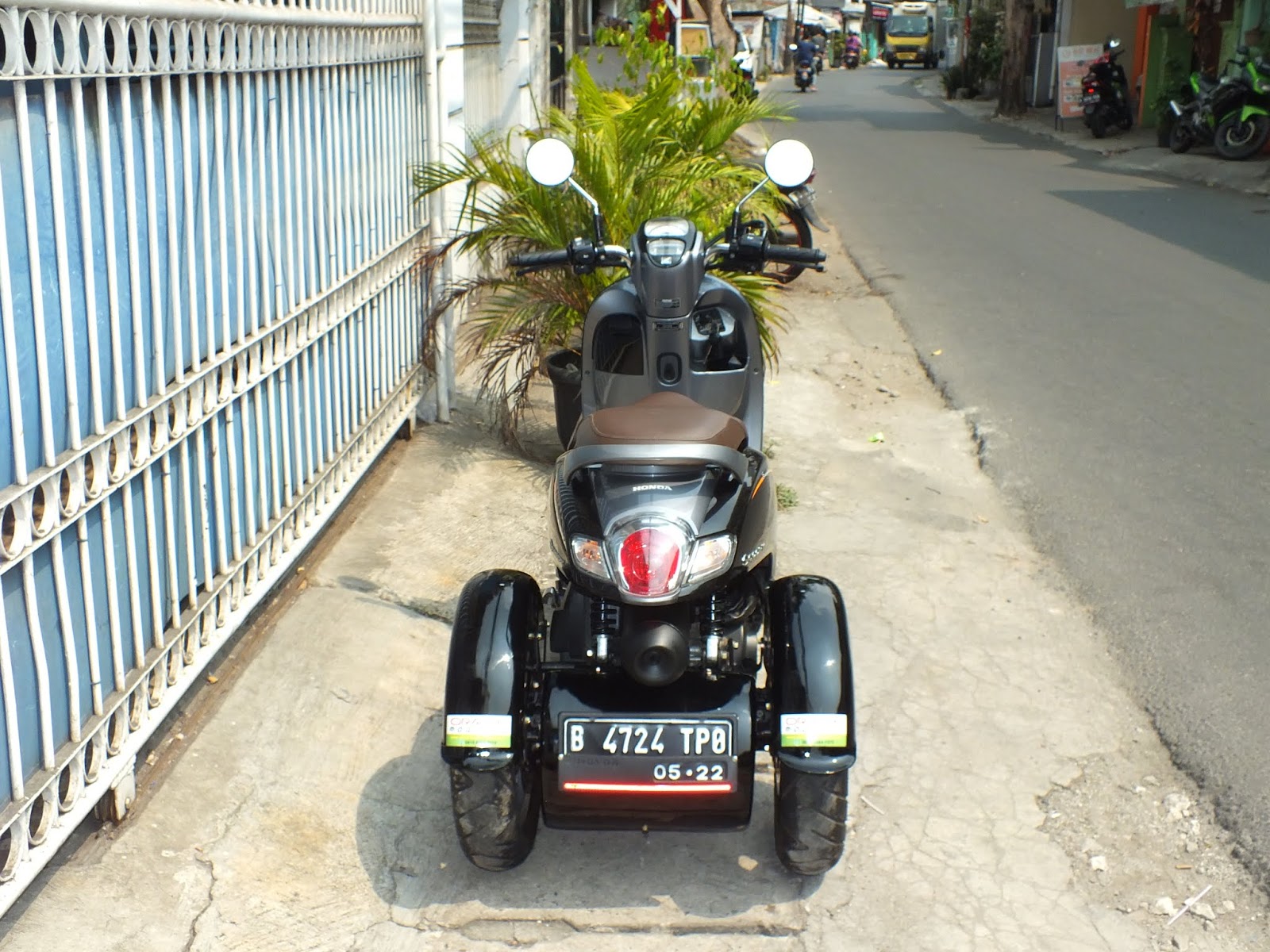 Oracle Modification Concept: HONDA SCOOPY NEW RODA TIGA Pesanan Pak ...