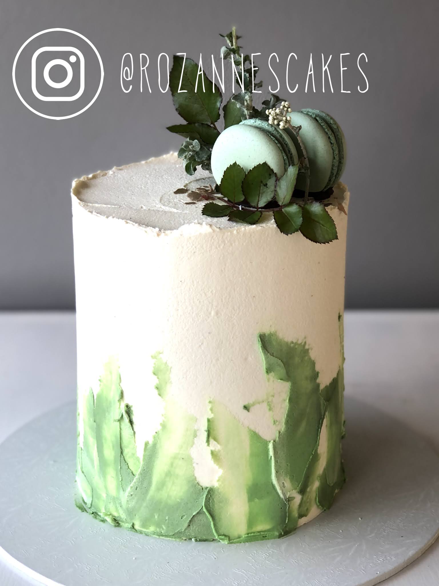 Minty green buttercream cake