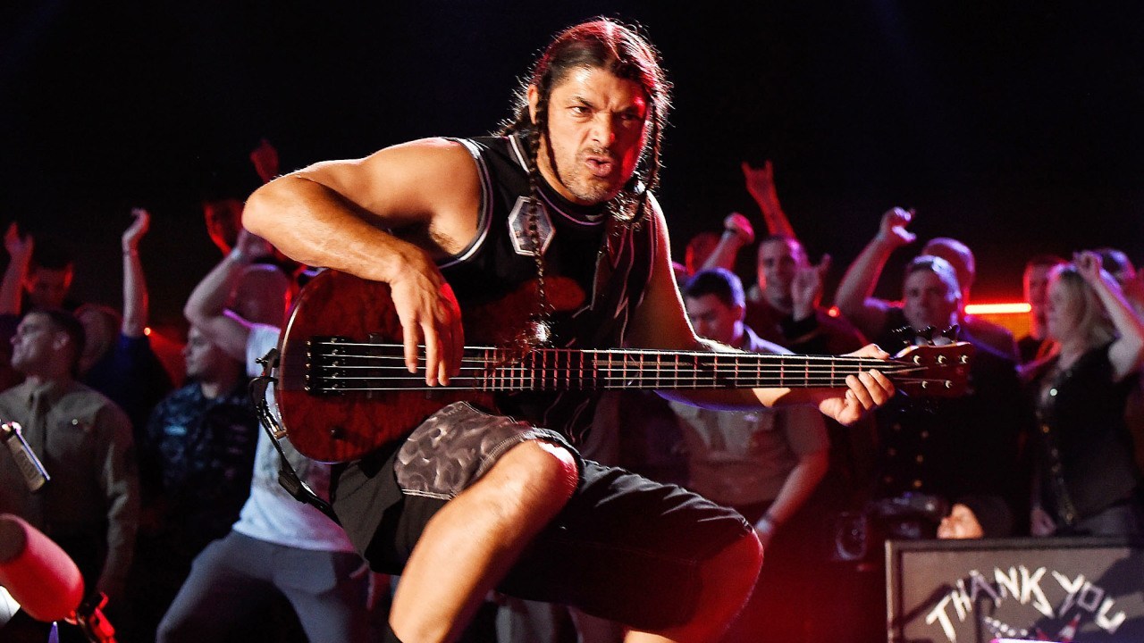 Metallica estrena nuevo video de "For Whom the Bell Tolls" con Rob Trujillo enloquecido (+VIDEO)