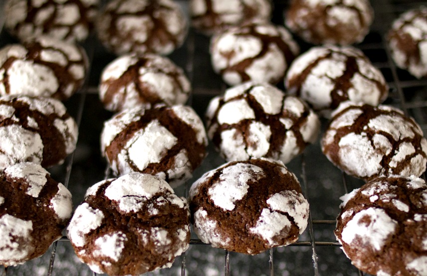 Dying for Chocolate: Snow Cap Cookies