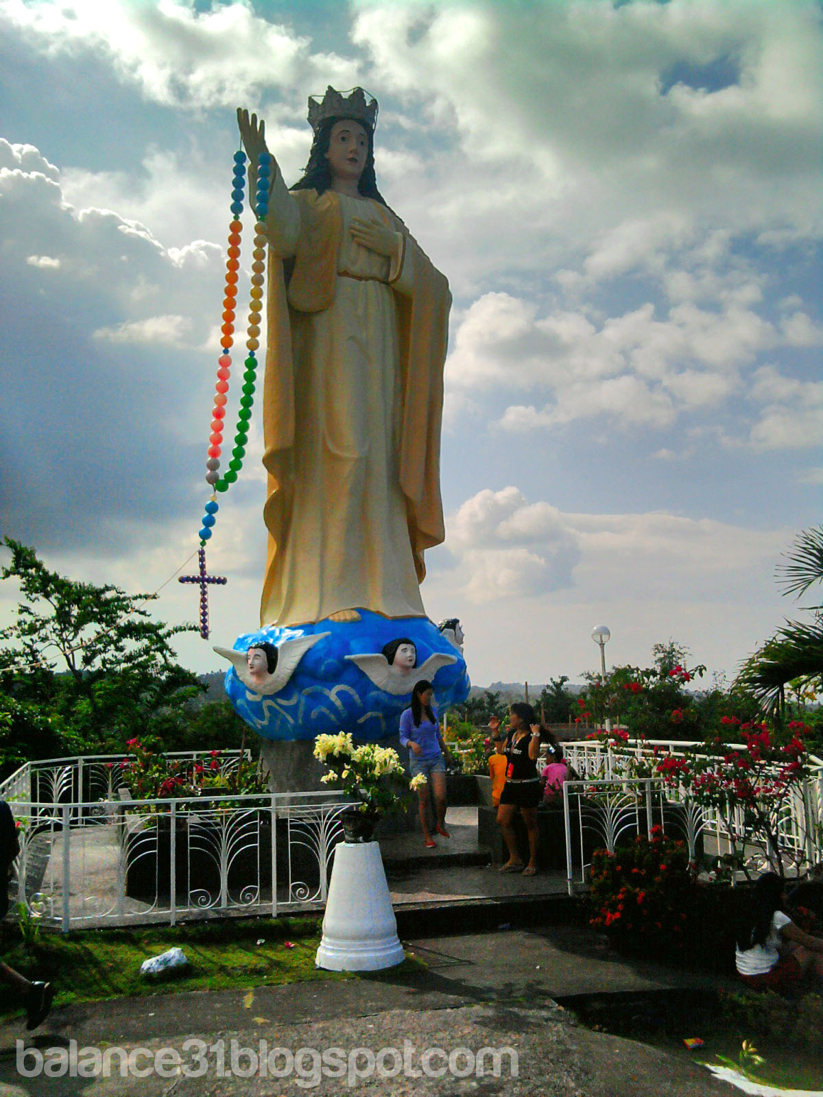 A VERY GOOD FRIDAY AT TANAUAN PARK, BULA