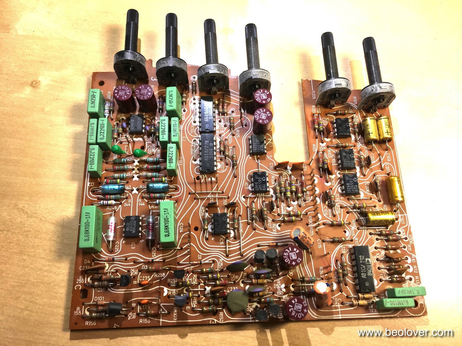 beolover: Beomaster 8000: Step Four - Rebuilding the FM Tuner ...