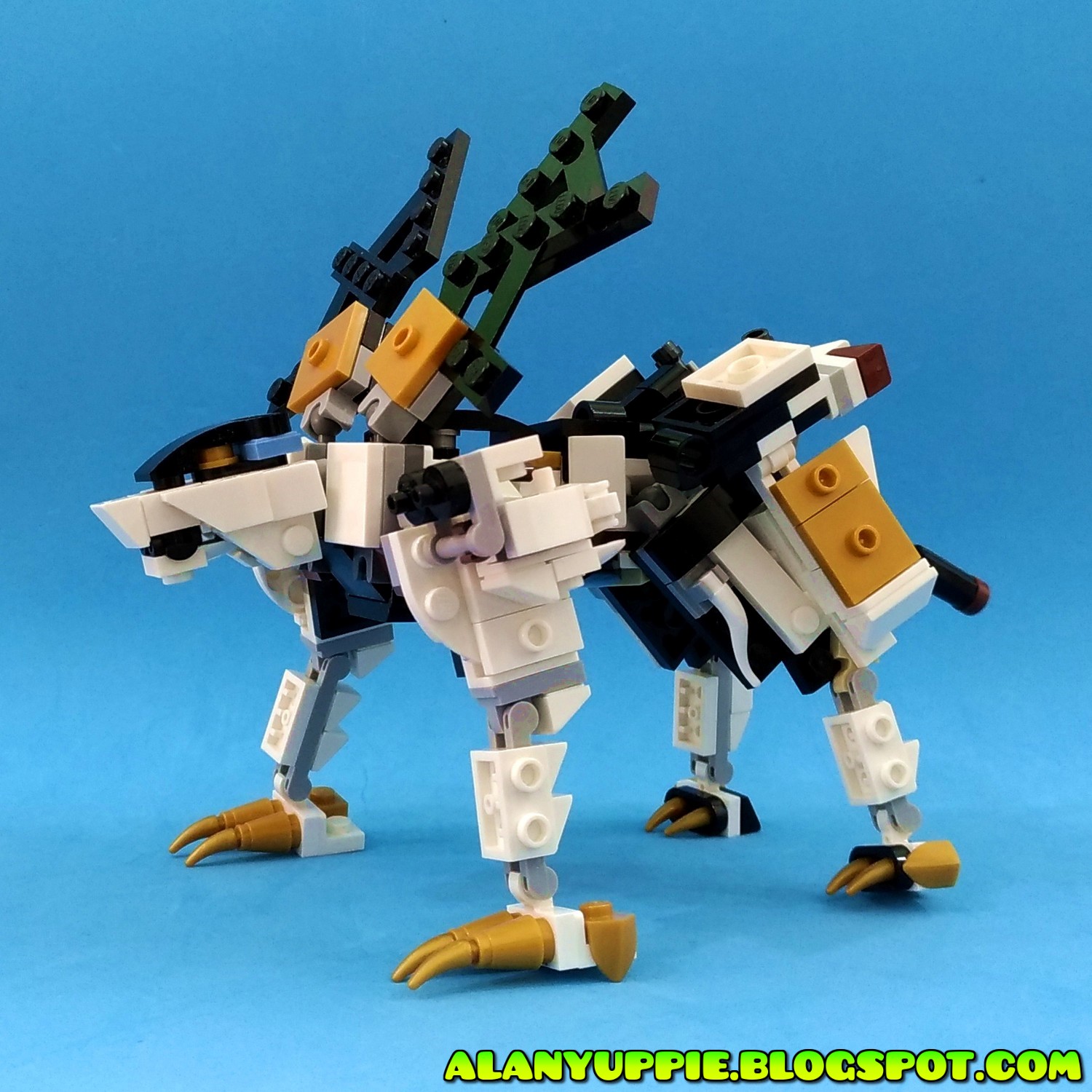 Alanyuppie's LEGO Transformers: Video Tutorial: Transformer White Lion ...