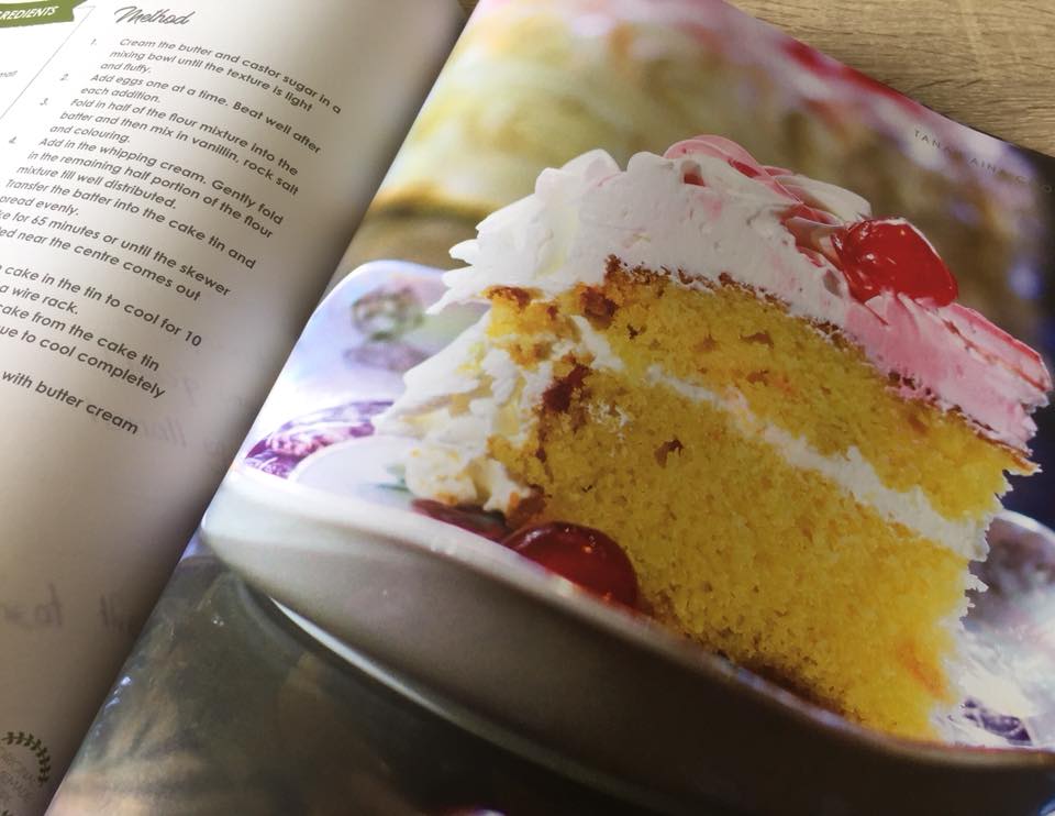 Puan Sri Shariffa Sabrina lancarkanTanah Aina Cookies & Cakes Recipe ...