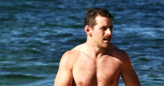 kenneth in the (212): Speedo Sunday