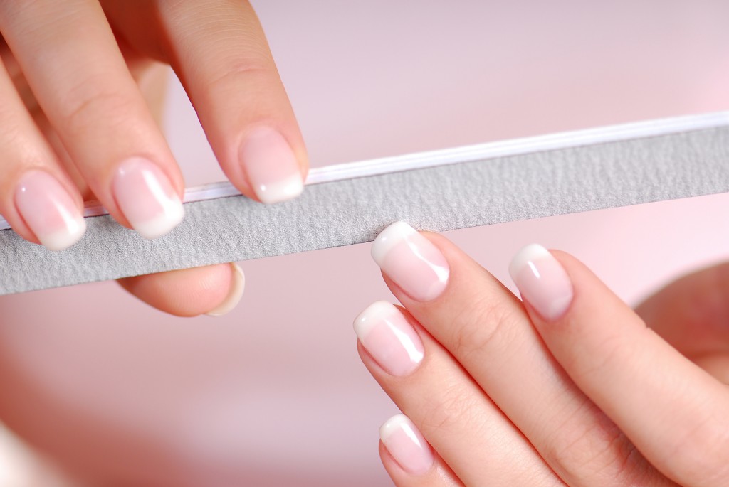 5 Tips To Have Long and Strong Nails