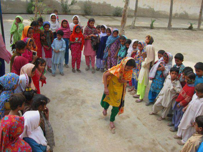 STAPU, a game of Punjab played by Girls - Punjab Sohna