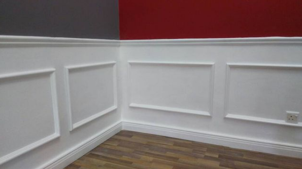 Half Wall Wainscoting - Two Tone Colour