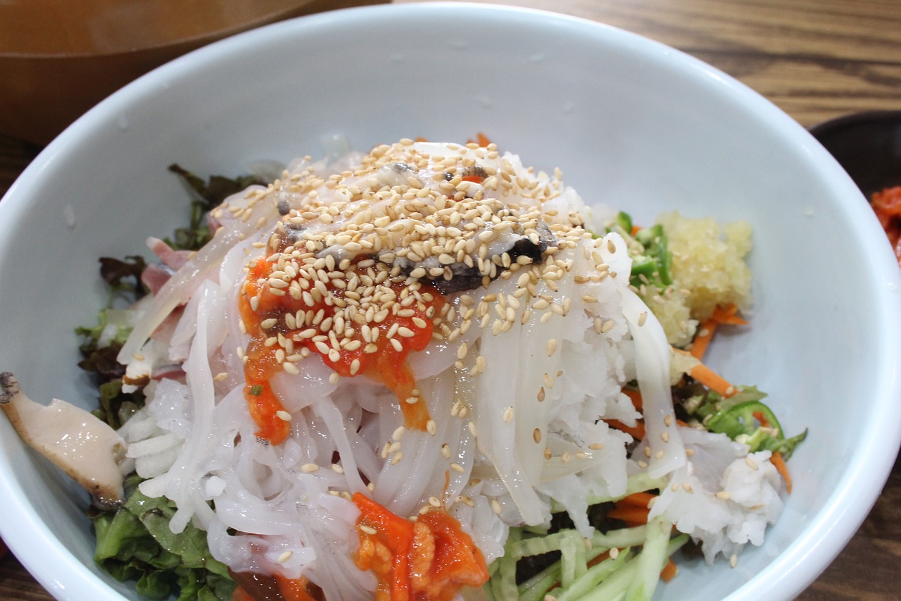[Food] Hoedeopbap (회덮밥, Raw Fish Bibimbap) ~ peacebreeze