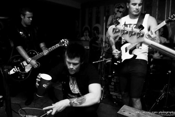 No Doves Fly Here ATX: An interview with dark postpunk band The Spectres!