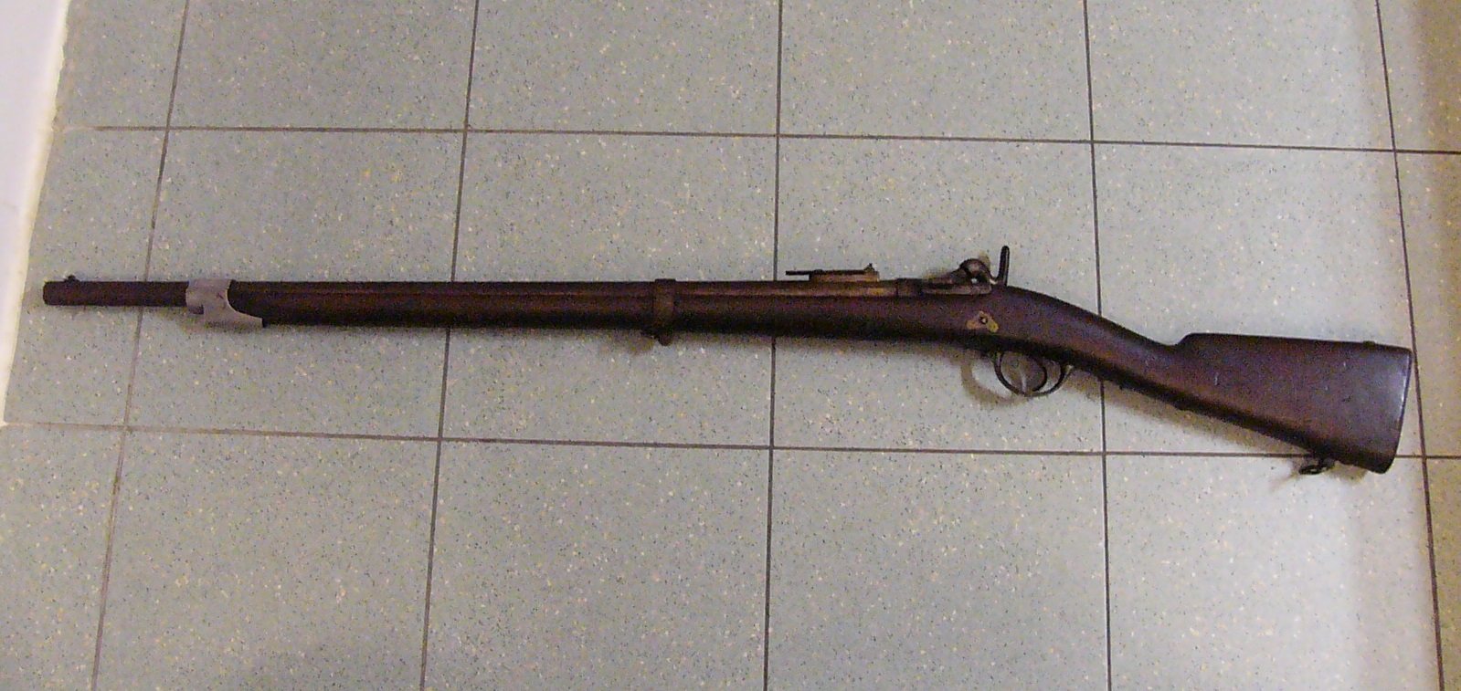 Sbírka historických zbraní: French M1859/67 " 'a Tabatiere" Carabine de ...