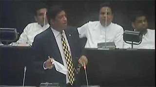 ඇමති ධුරයෙන් හා එජාප උප නායක ධුරයෙන් අස්වෙන්න රවි සූදානම්.. බරපතල ...