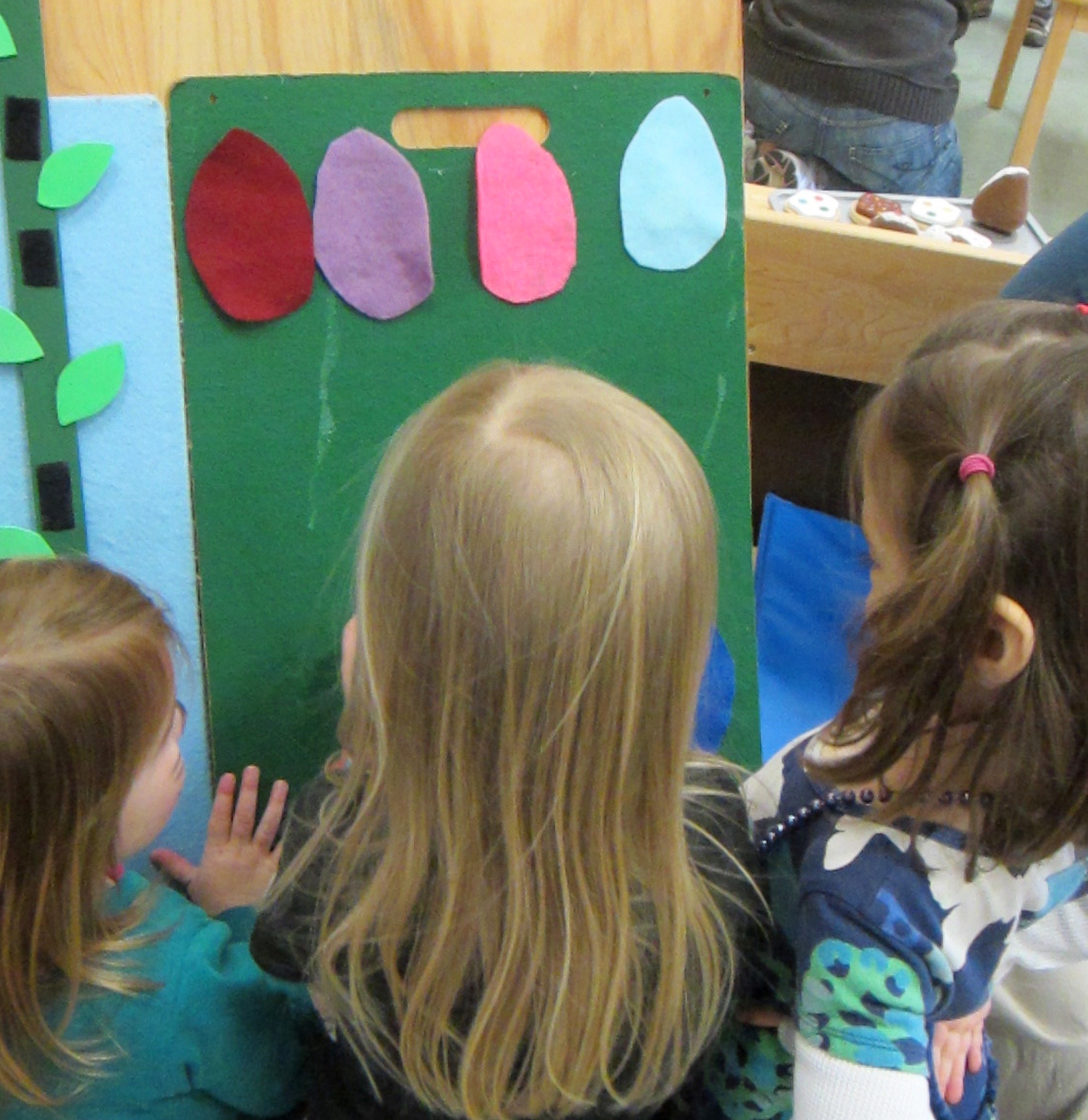 StrongStart: Chick & Egg Flannel Game