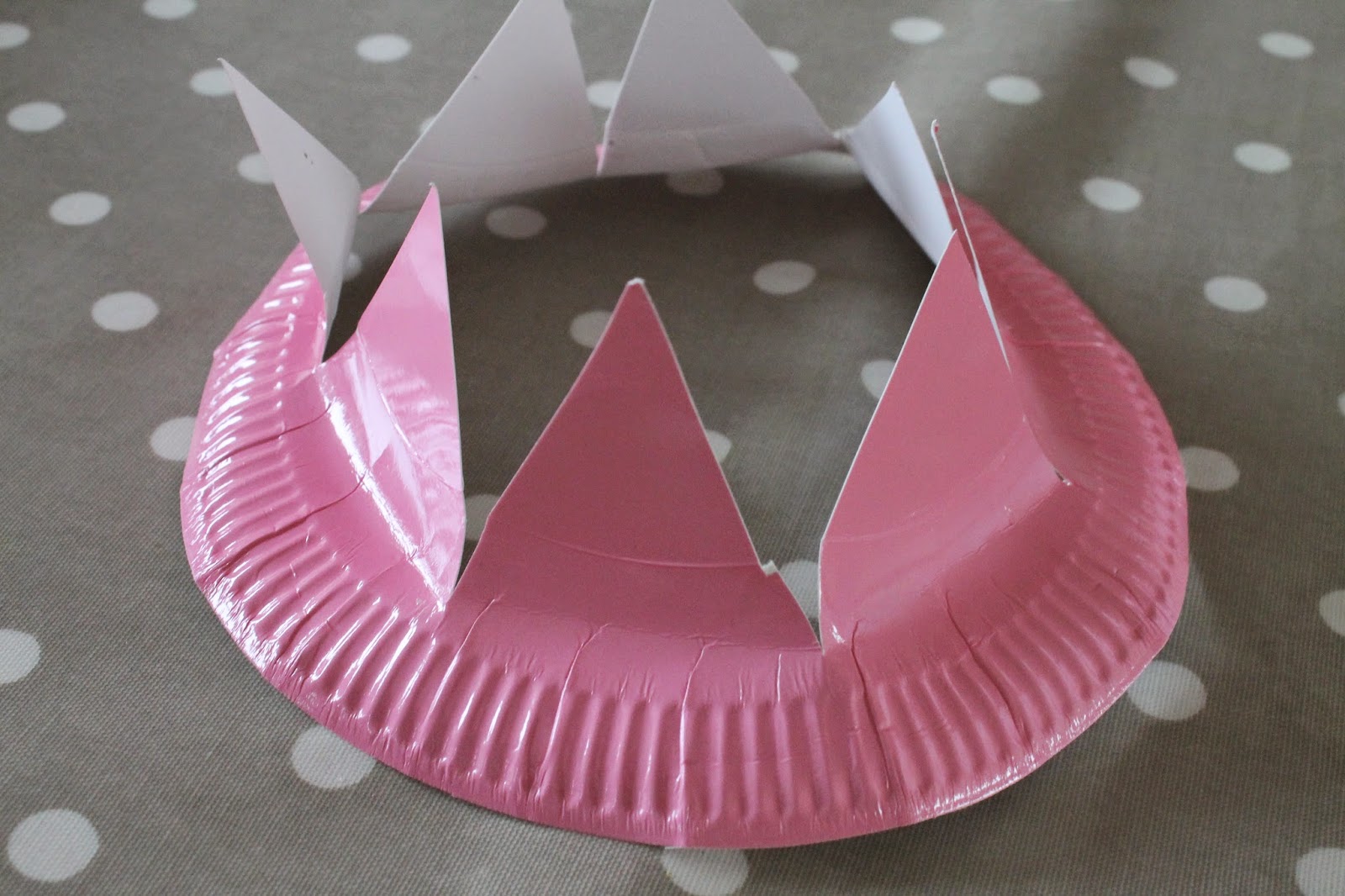 Life Round Clarina's: How to Make an Easter Bonnet in Under 5 Minutes ...
