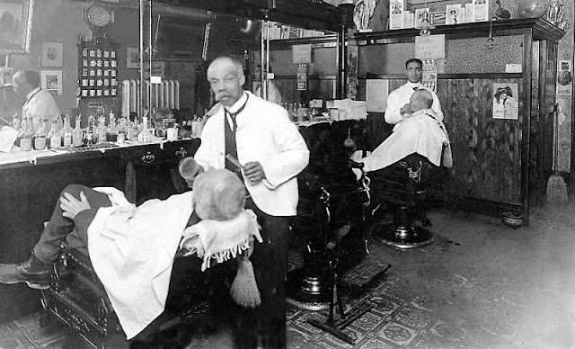 Vintage Photos Show What Barbershops Looked Like in the Early 20th ...