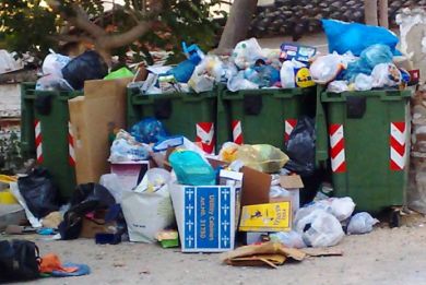 ΓΕΜΑΤΟΙ ΚΑΔΟΙ ΣΚΟΥΠΙΔΙΩΝ ΣΤΟΝ ΑΡΧΑΓΓΕΛΟ