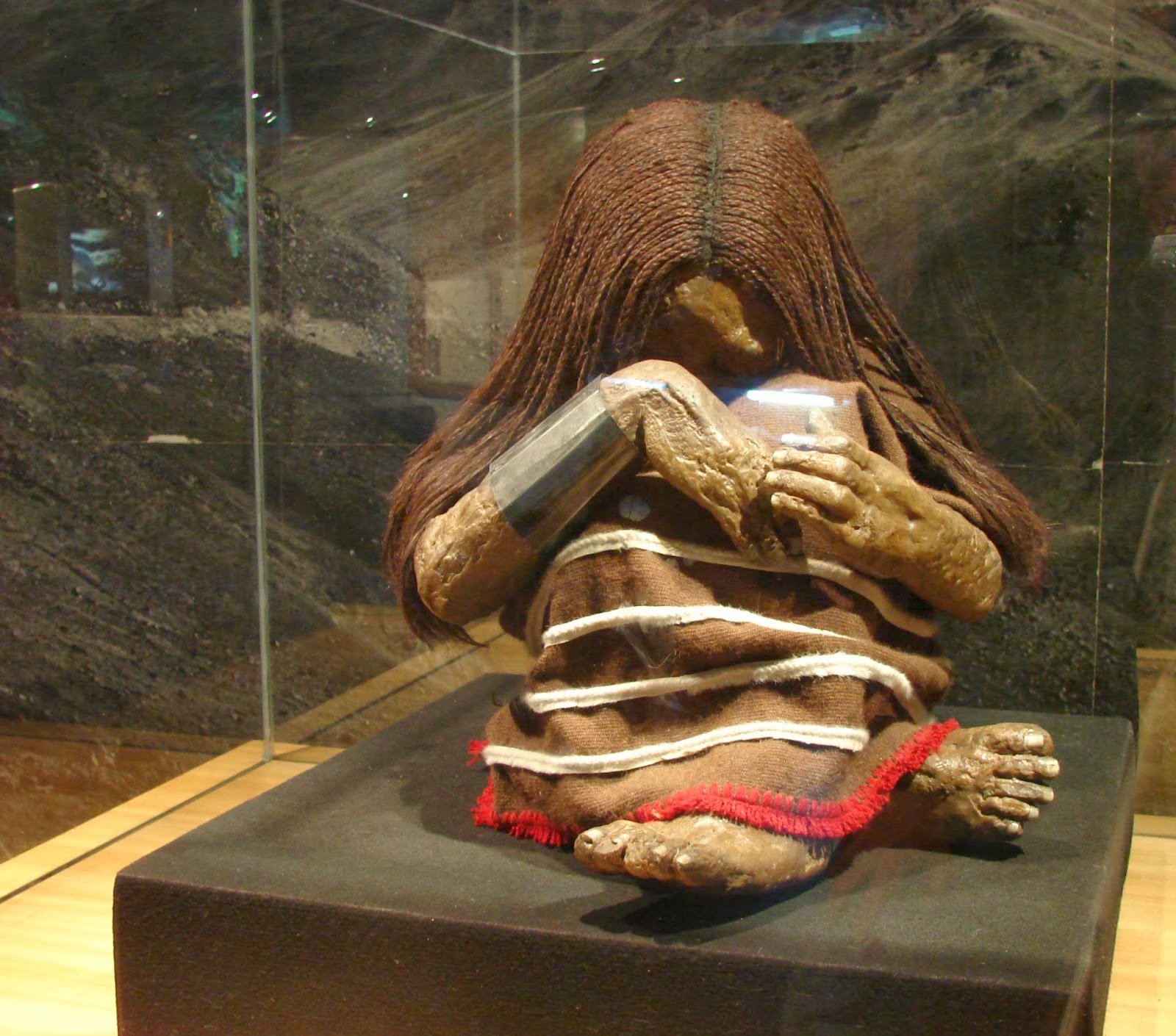 Explore your Knowledge: Bodies that don’t Decay