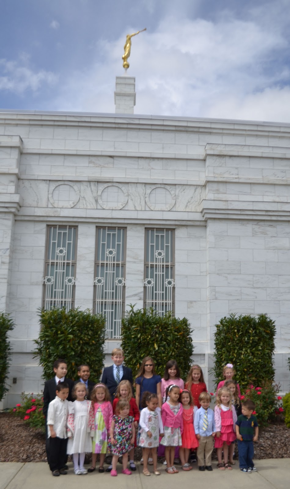Normal Mormon Family: We love to see the temple