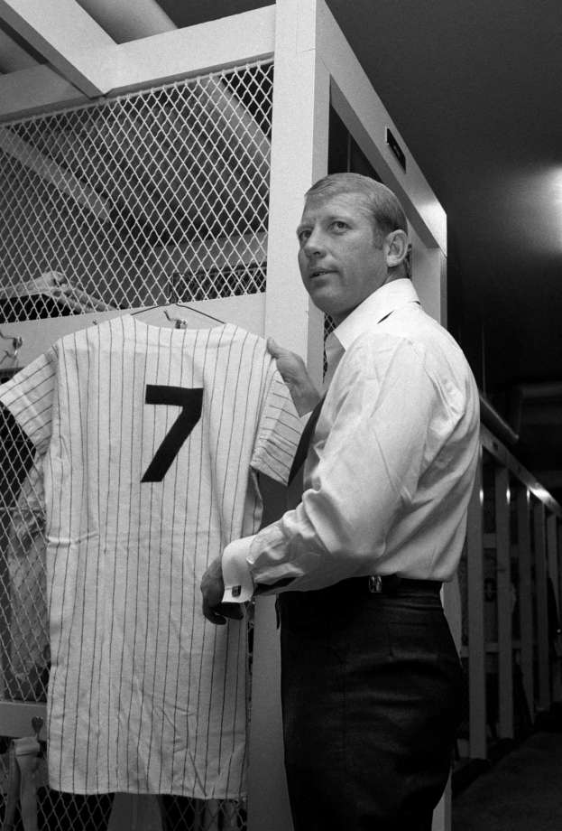 Baseball Researcher: Researching a Photo of Mickey Mantle: A Lot More ...