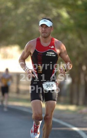 Justin B Henkel