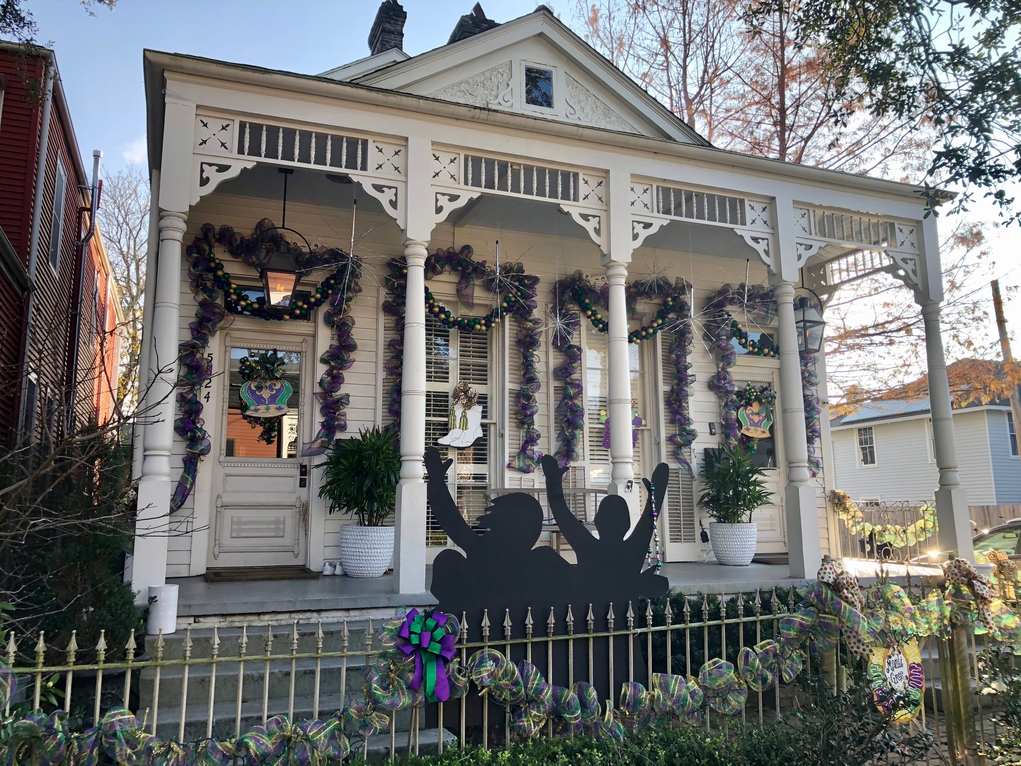 The Uptown Acorn: Mardi Gras Mambo: House Floats {Eleonore & Patton ...