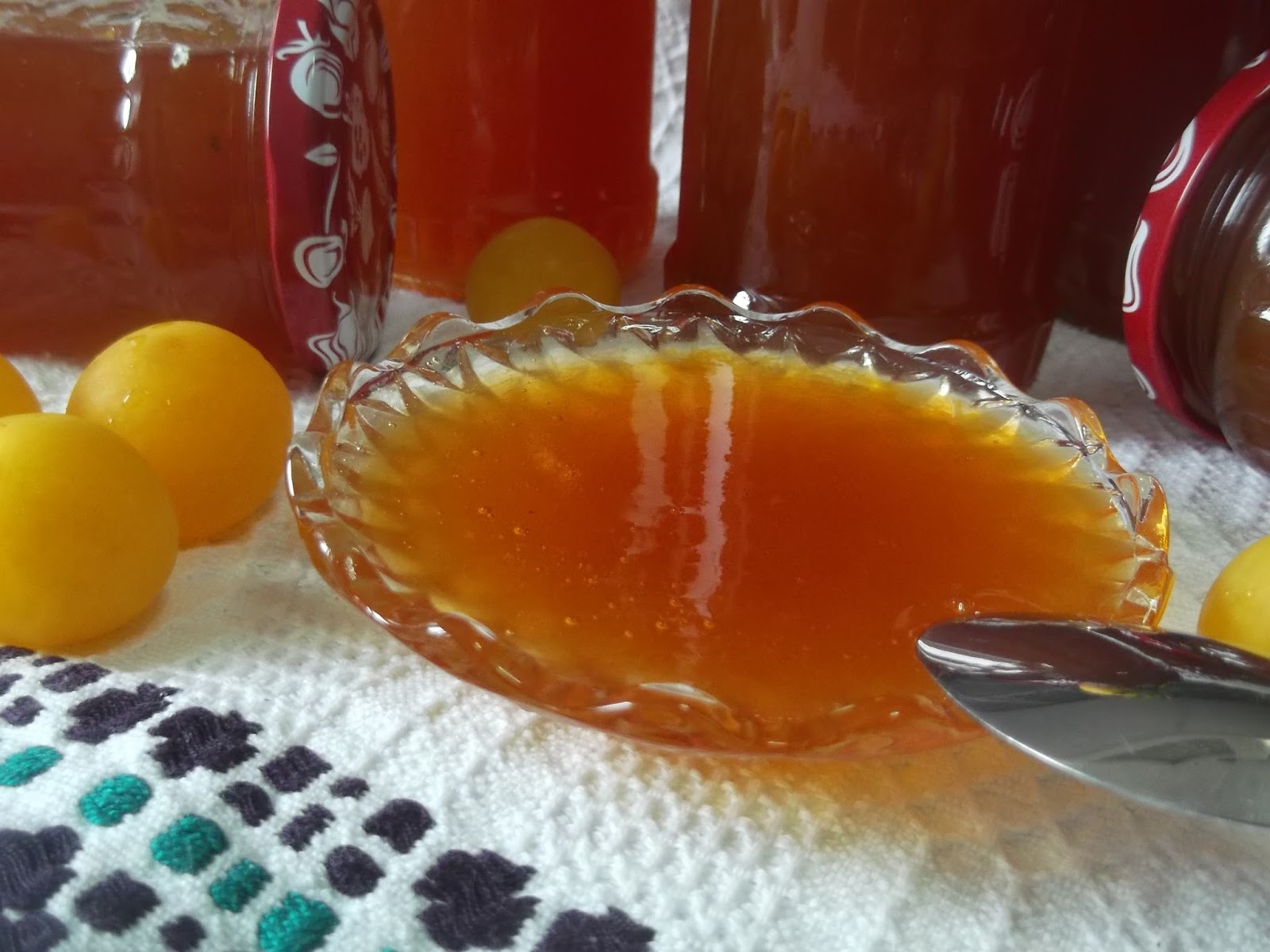 Hellena ...din bucataria mea...: Gem de corcoduse galbene