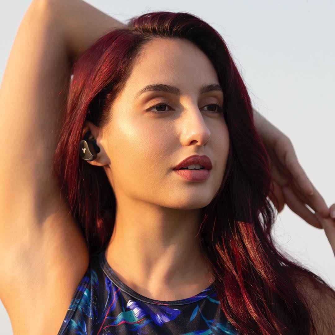Nora Fatehi - Biggest Collection of High Quality Pics - 220+ Pics ...