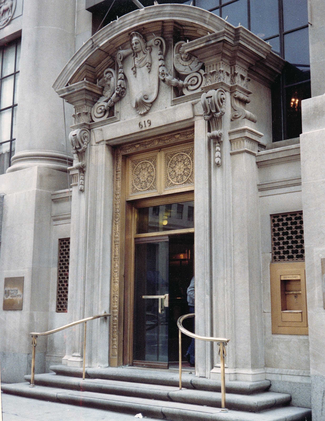 The boom-and-bust history of the National Bank of Washington building