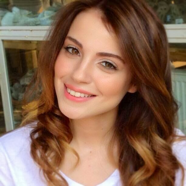 Beautiful And Hot Girls Wallpapers Turkish Hot Girls
