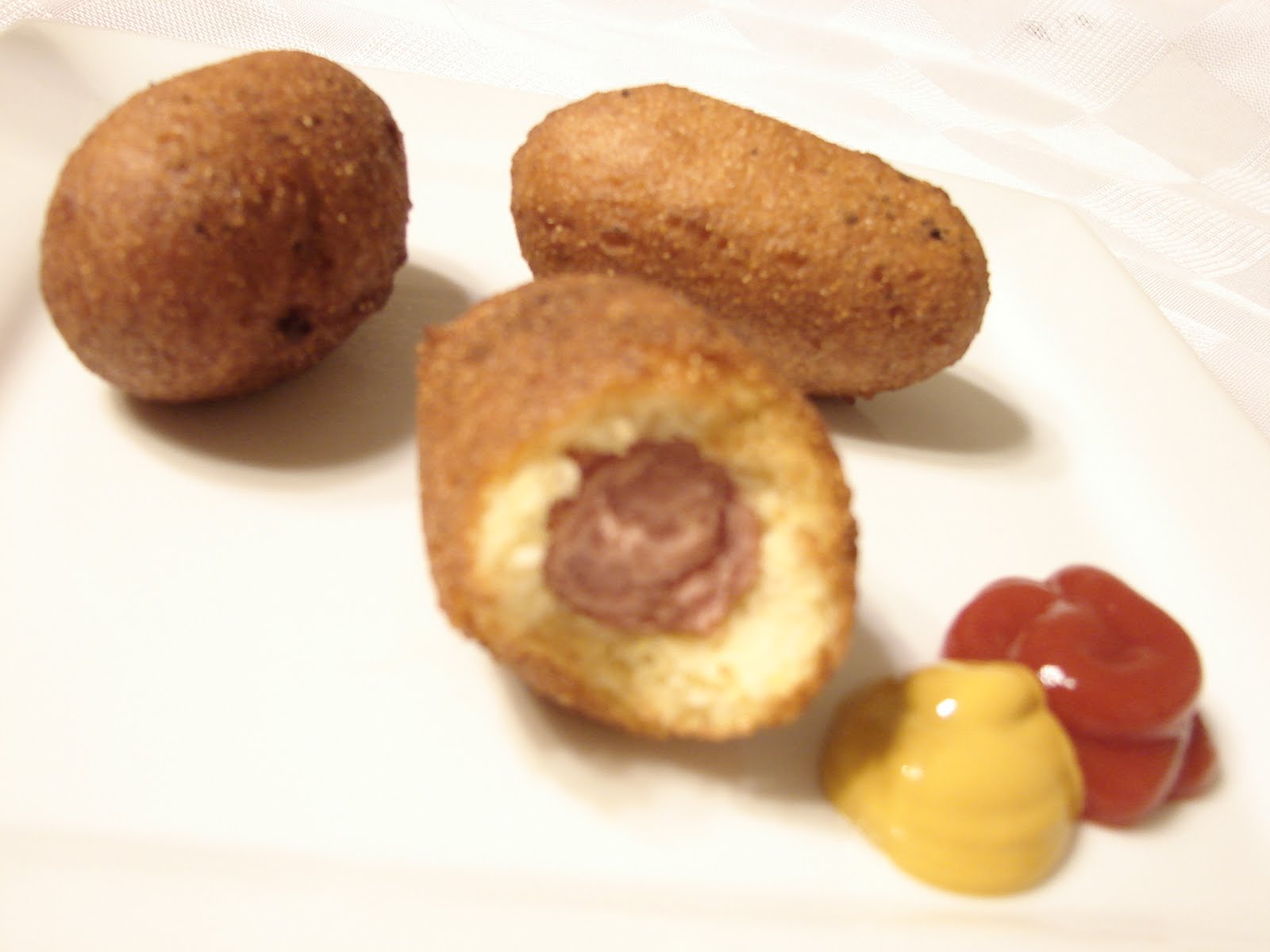 The Royal Cook: Mini Corn Dogs