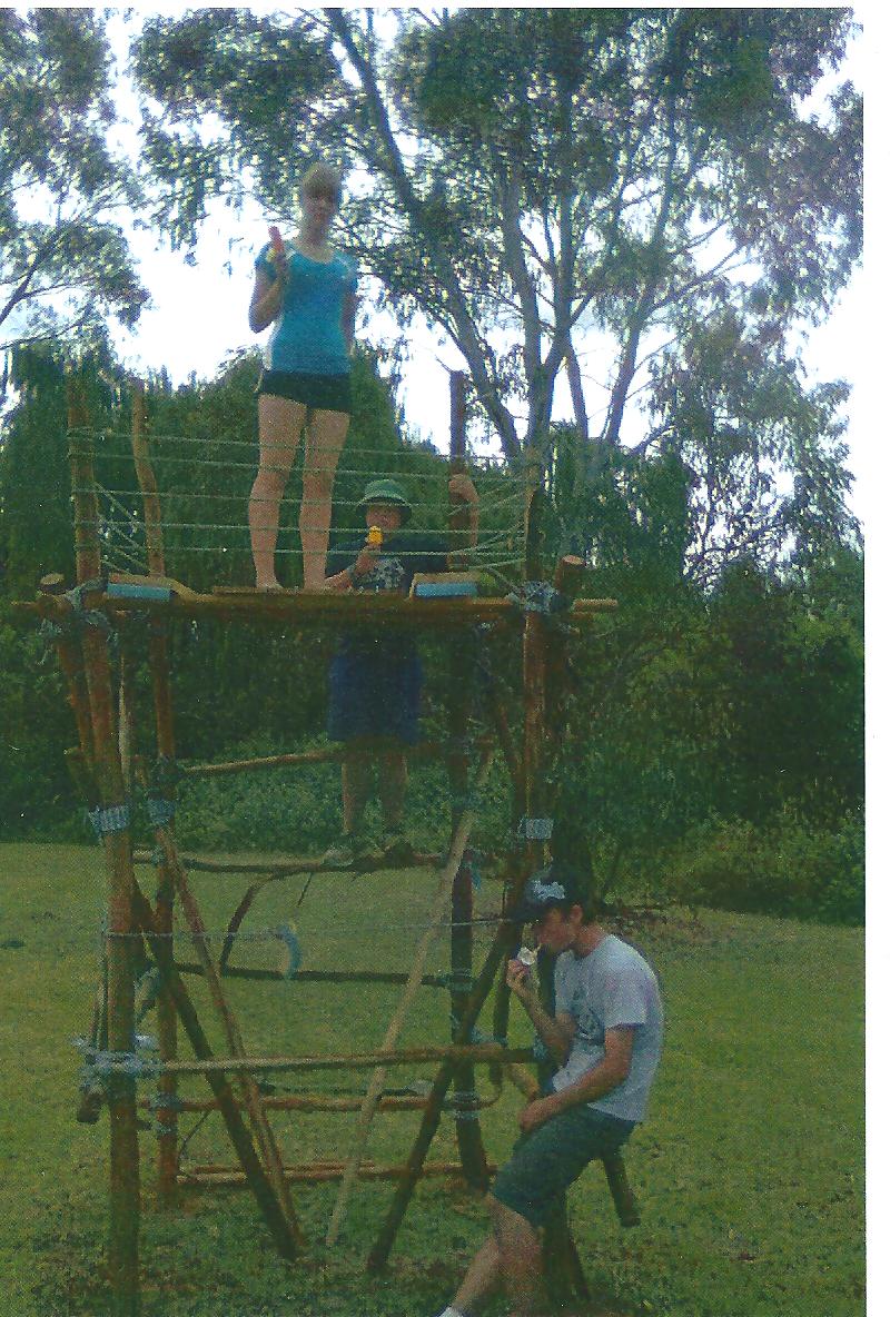 1st Wodonga Scouts: Senior Scouts Build A Tower