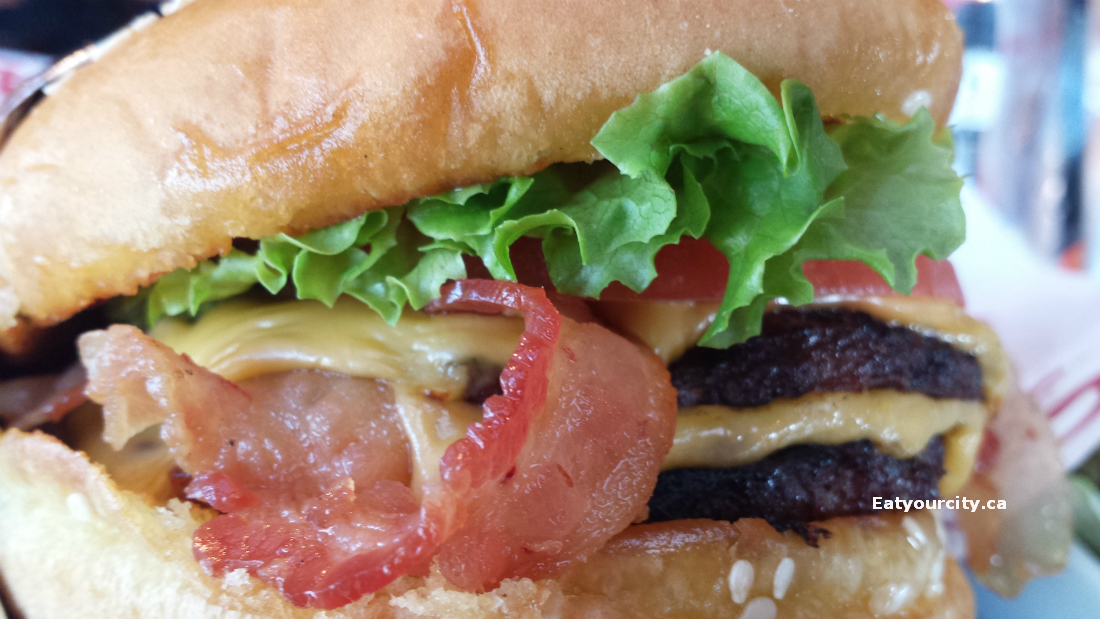 Eat Your City: Red Robin Edmonton, AB - Tasty new Tavern burgers that ...