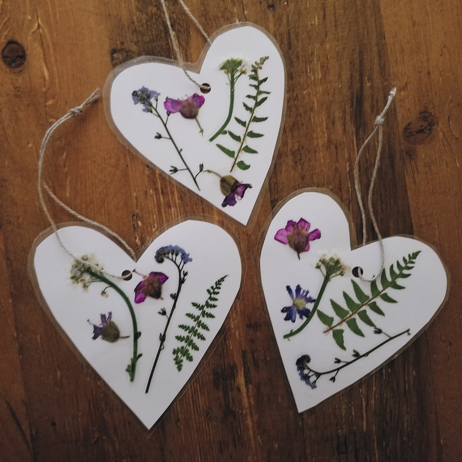 Domestic Fashionista: A Simple Mother's Day Craft: Pressed Flower Heart ...