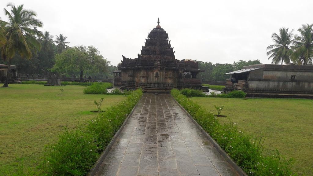 Hindu Temples of India: Amrutesvara Temple, Amruthapura – The Temple