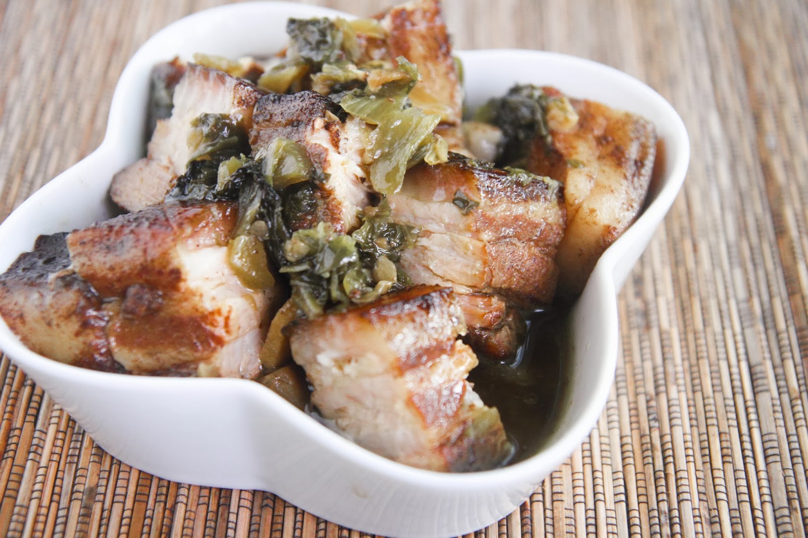 Braised Pork Belly with Preserved Mustard Greens (Muy Choi Kau Yoke ...