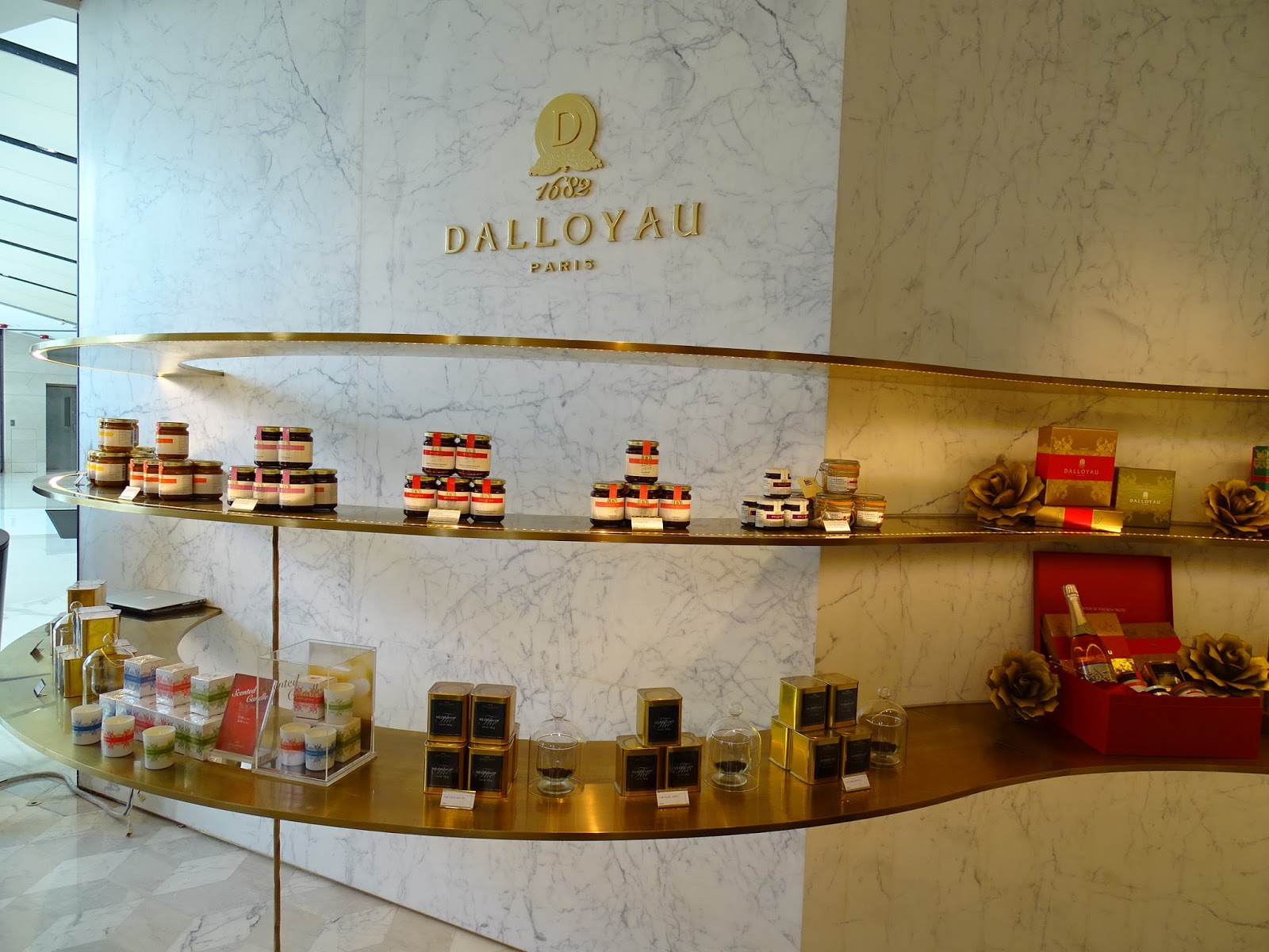 Dalloyau (Hong Kong, CHINA) ★★★☆☆ | A traveling foodie's gastronomic diary from around the world...