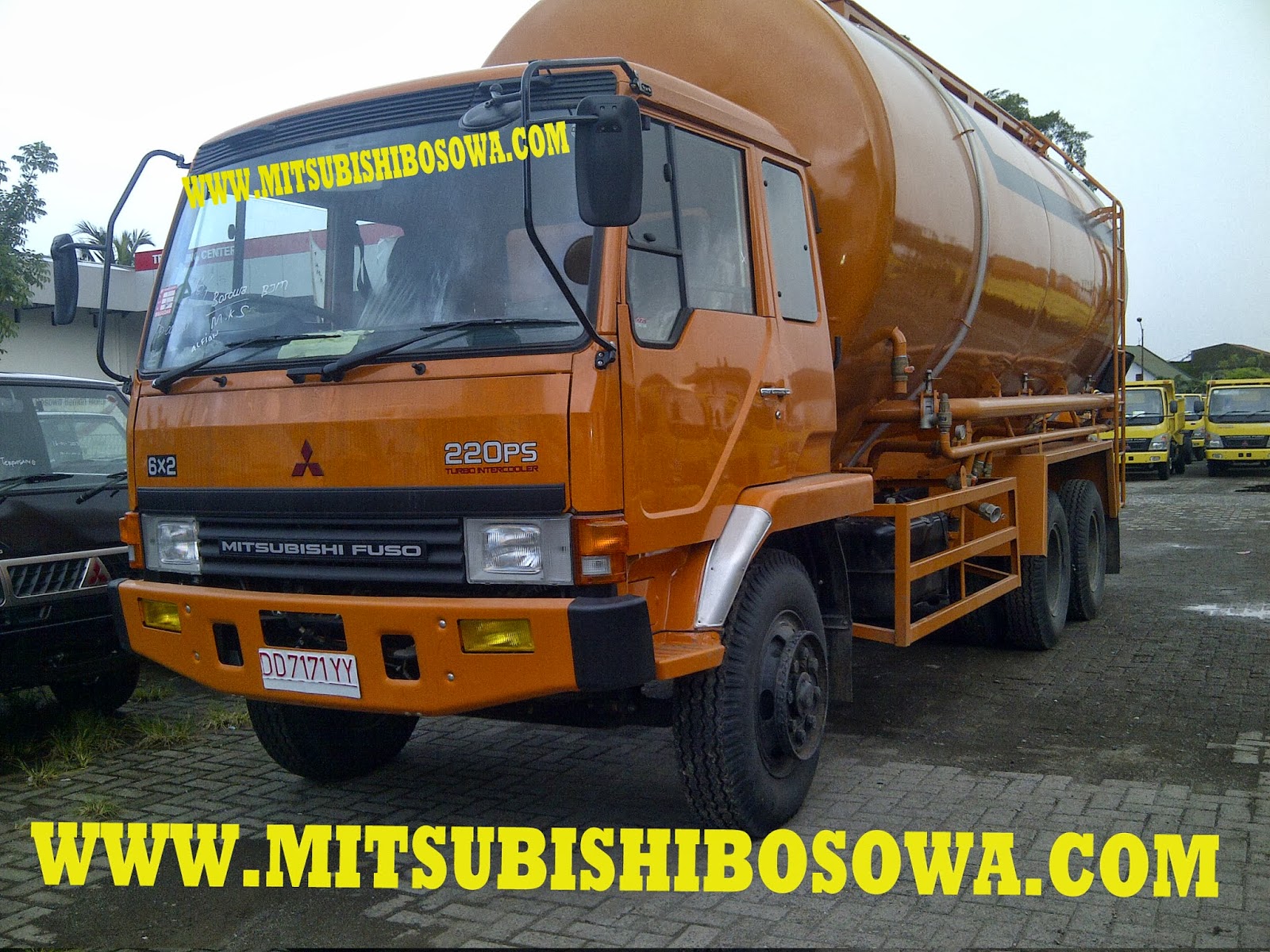 FUSO FN 517 ML2 HIBLOW (Tangki Semen Curah) ~ Dealer Resmi Mitsubishi Bosowa