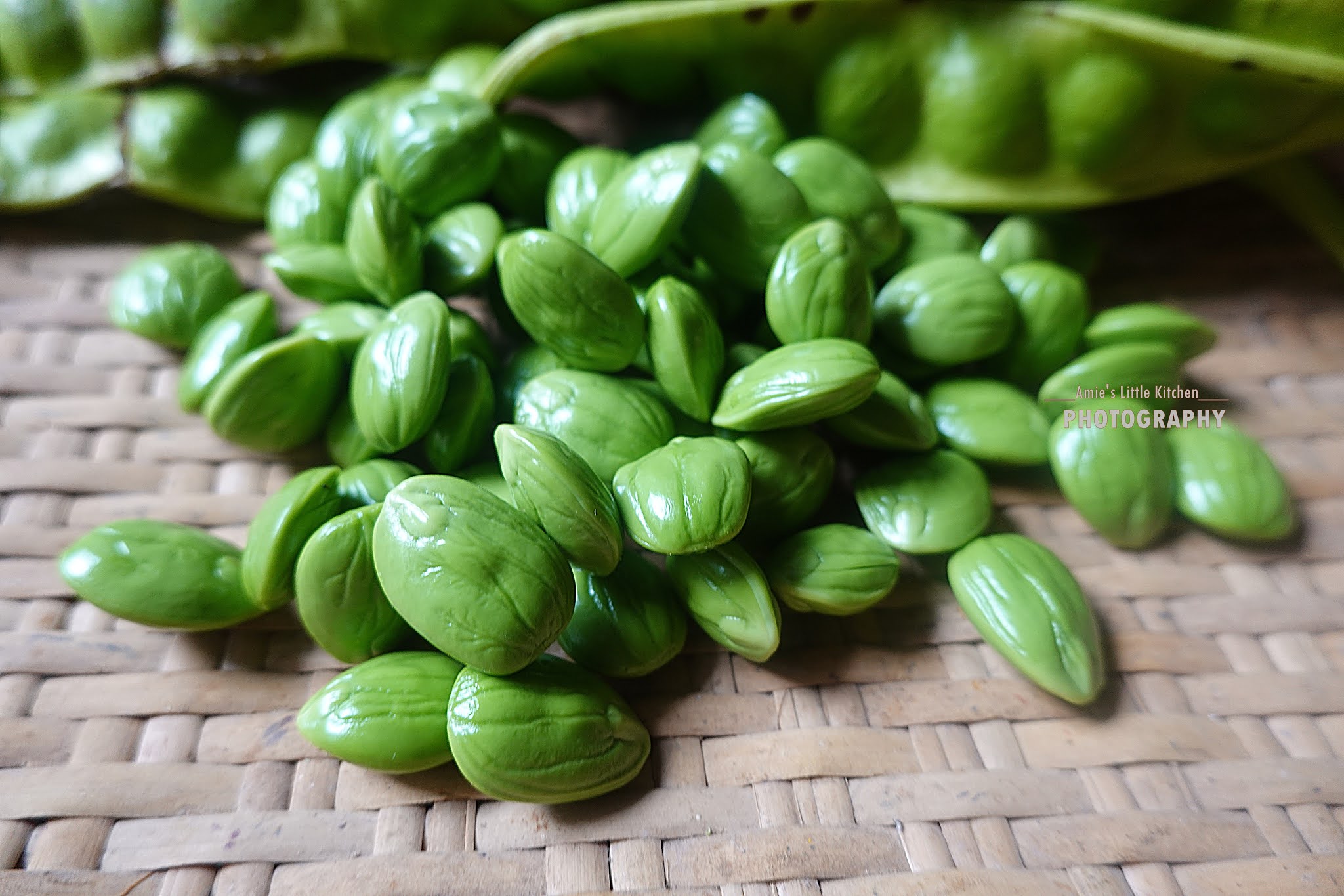 Petai Oh Petai! Siapa Suka Makan Petai? - Amie's Little Kitchen