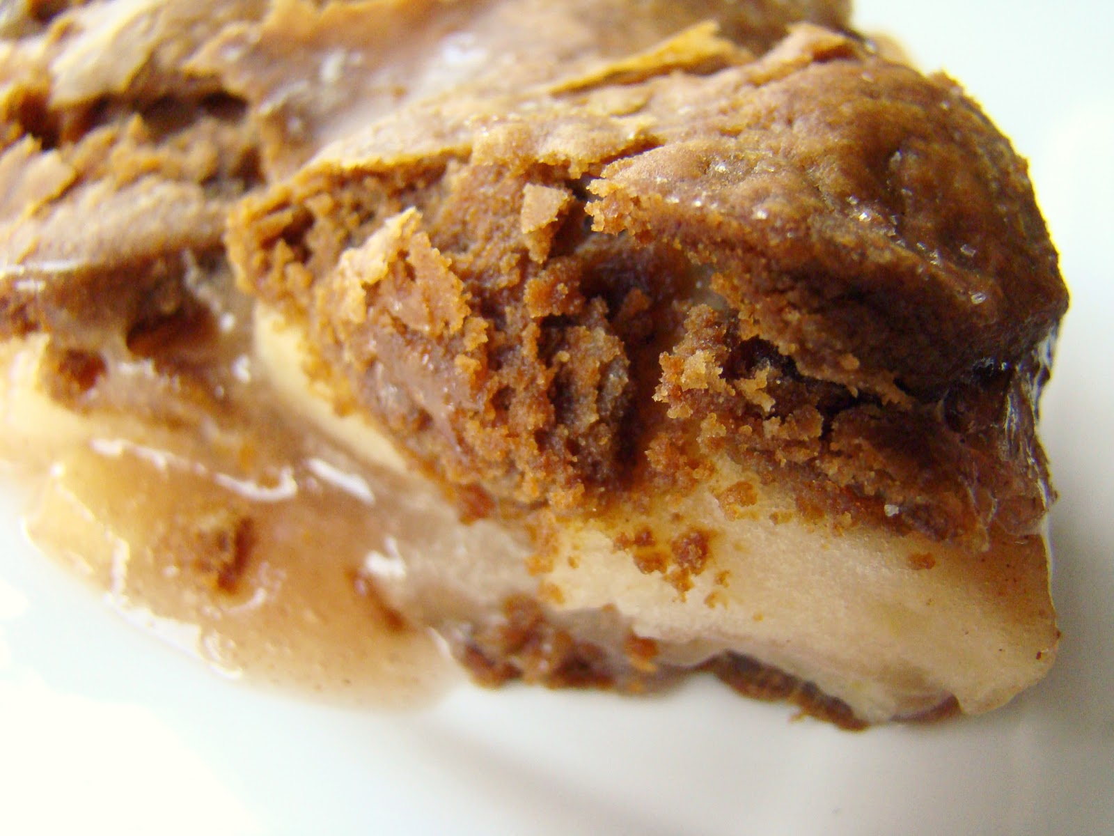 Gingerbread Apple Pie