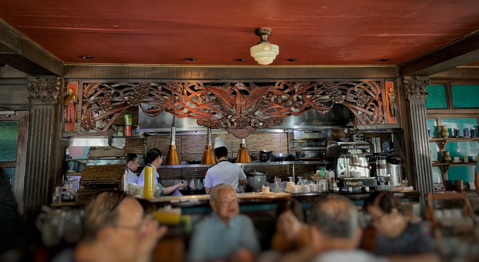 What Mary Loves: Restaurant Love: Café Adriatico