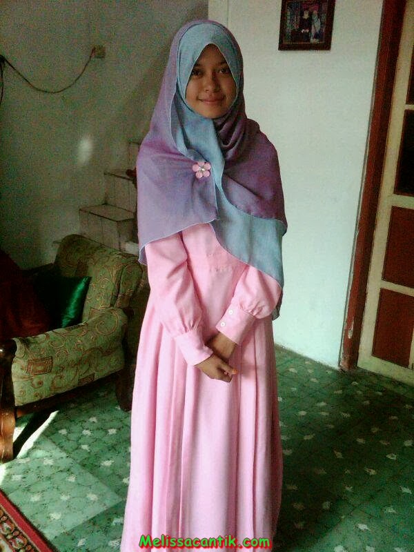 Skandal Cewek ABG Alim Berjilbab Mesum (NO SARA) Terbaru 2014 | Foto Hot Dewasa