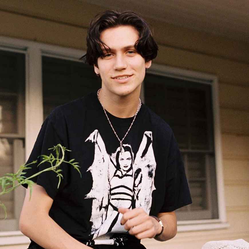 Chase Hudson Wiki, Biography, Age, Girlfriend, Facts and More