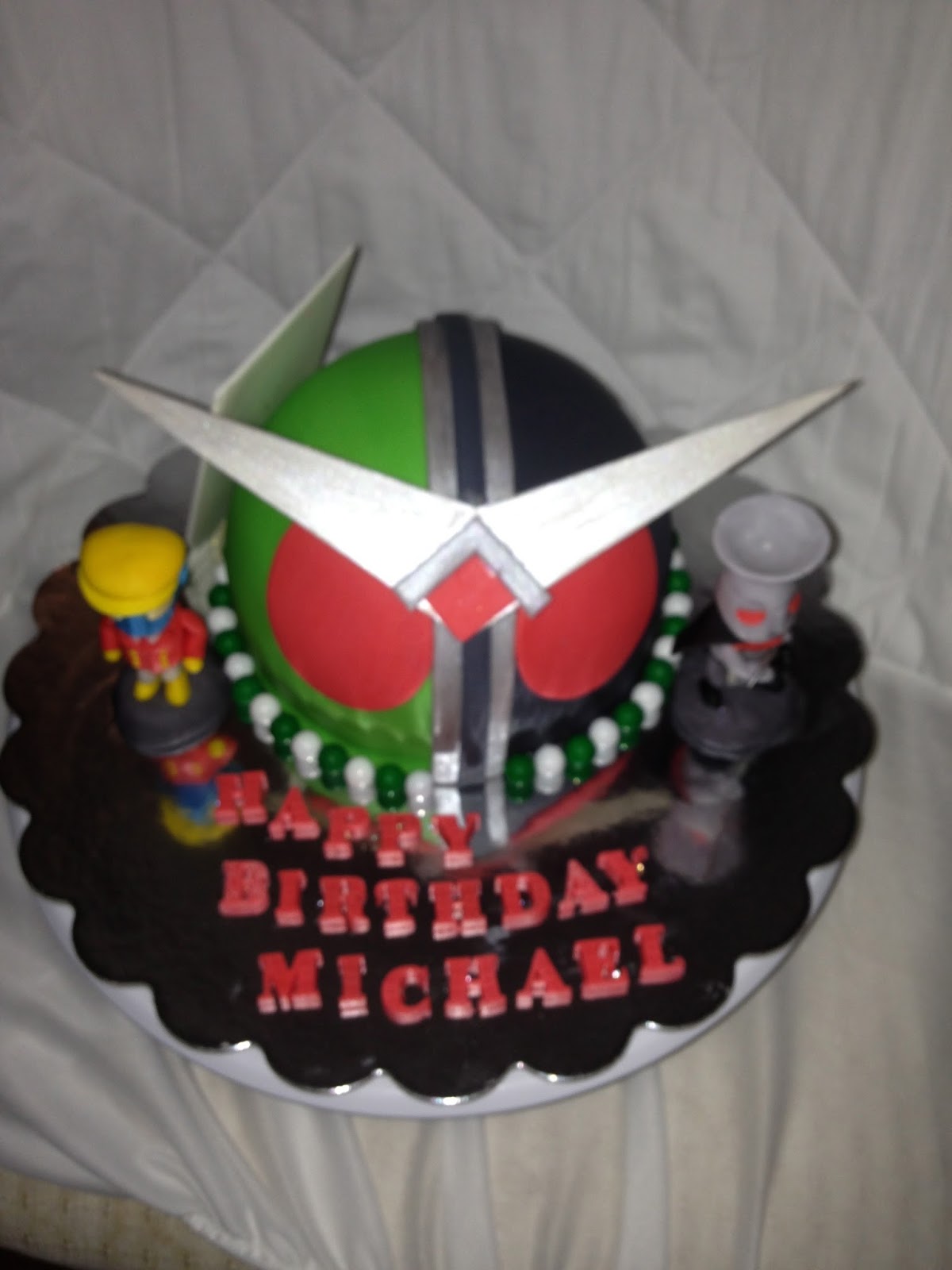 Our Decorated Cakes and Cupcakes: Kamen Rider and Japanese Character Cake