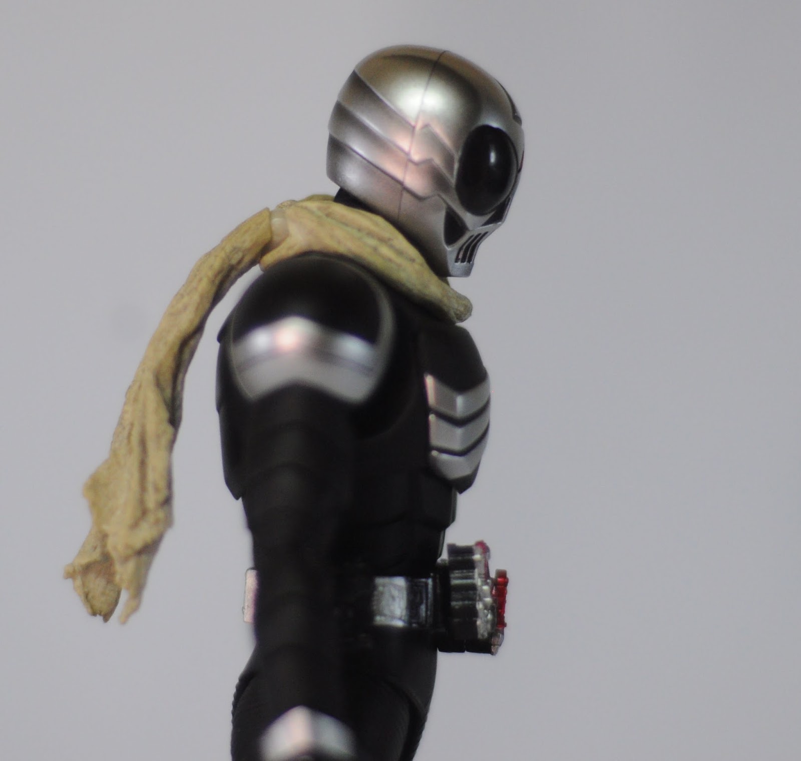 S. H. Figuarts Kamen Rider Skull Renewal Review *UPDATE* - JEFusion