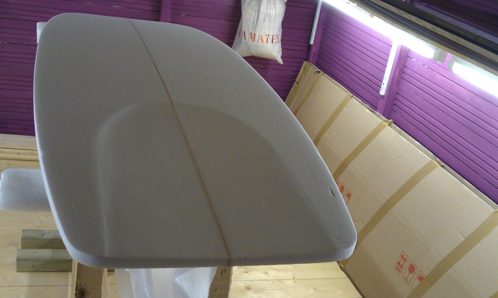 Surf la vie: Concave bottom tail : Mini Simmons étape 2