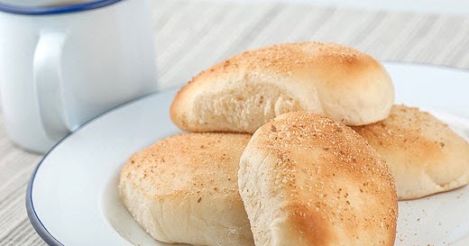 Pandesal bread
