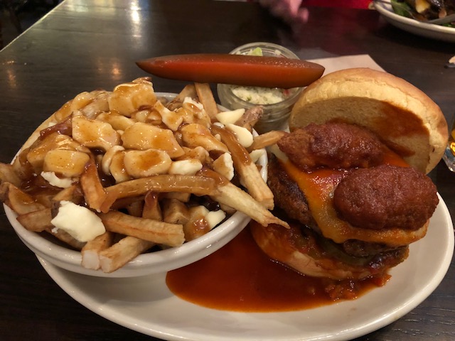 Nuclear Burger From La Belle Et La Boeuf / La Belle Et La Boeufのニュークリア ...