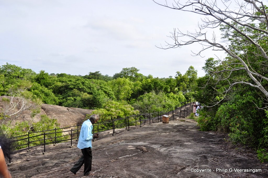 philipveerasingam: Scenes at Thonigala, Sri Lanka.