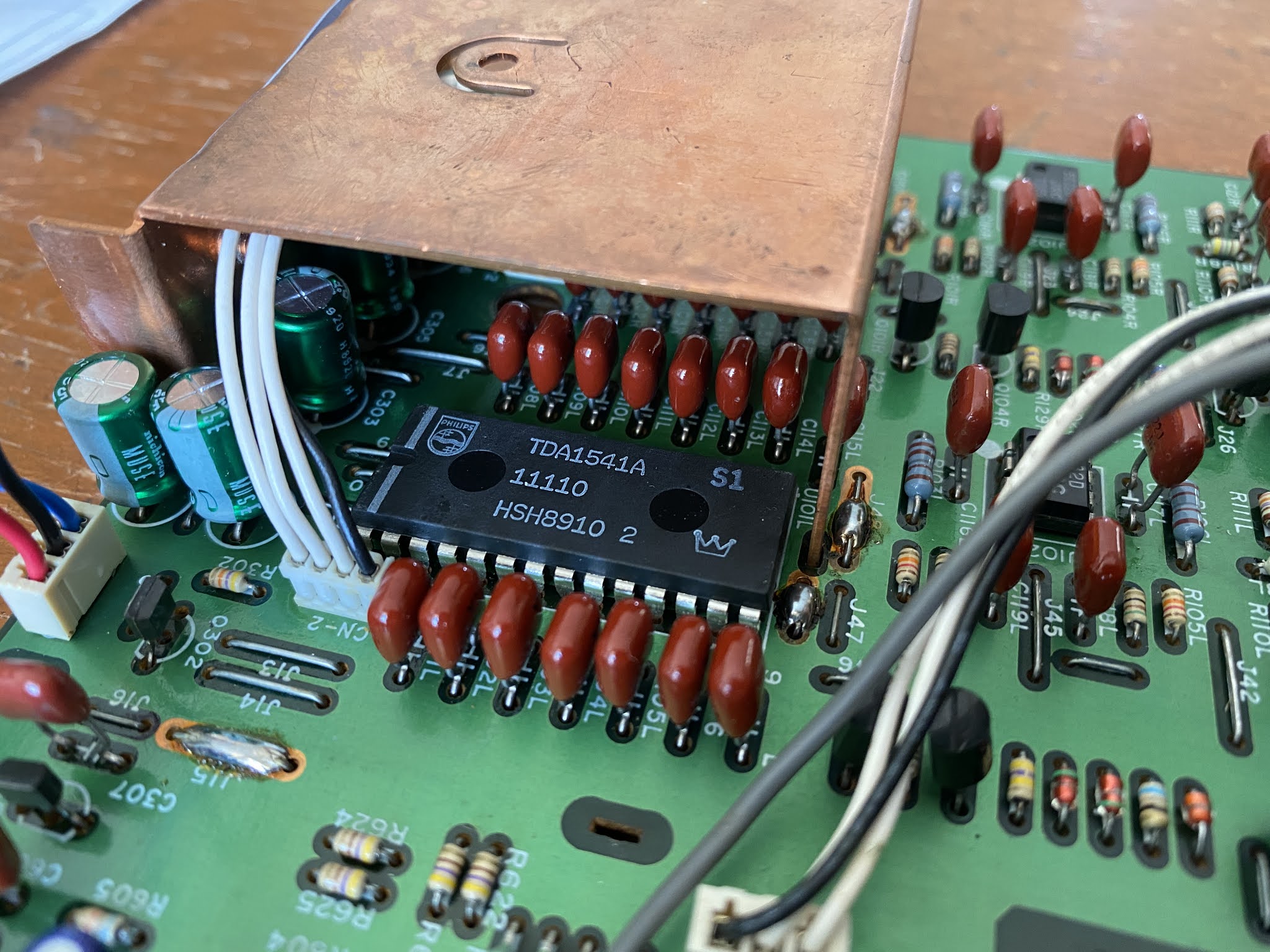THE ORRONOCO AUDIO DIY: Nakamichi DAC-101 (Part 2) The Internal Components